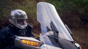 Honda Gold Wing Tour Motorcycle | Honda Powersports Canada