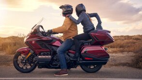 Honda Gold Wing Tour Motorcycle | Honda Powersports Canada
